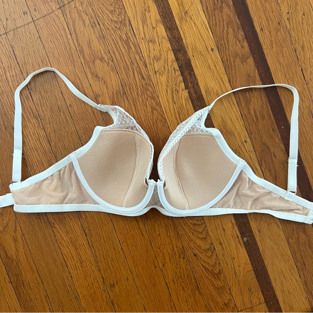 New Fredericks Of Hollywood White Lace Bra 32dd Gem
